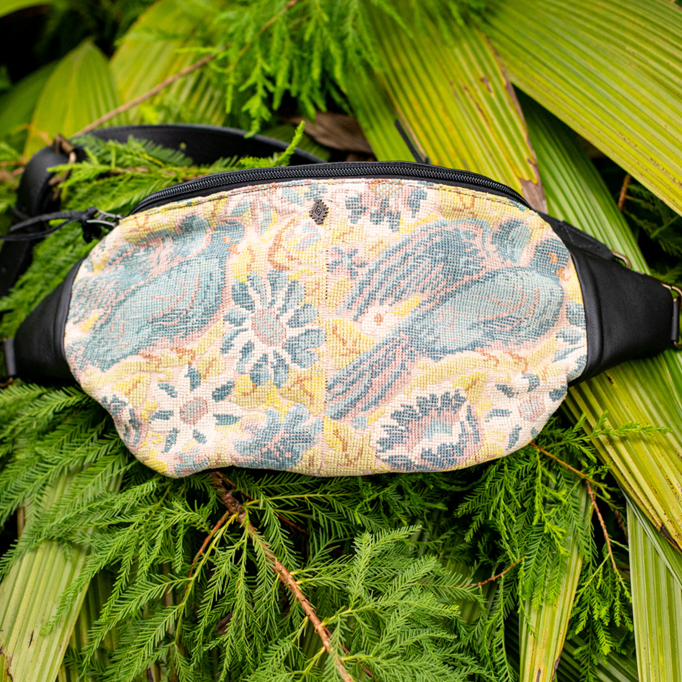 EL DON MANNY PACK - OOAK HUIPIL - BLACK - NO. 17027 – Nena & Co.