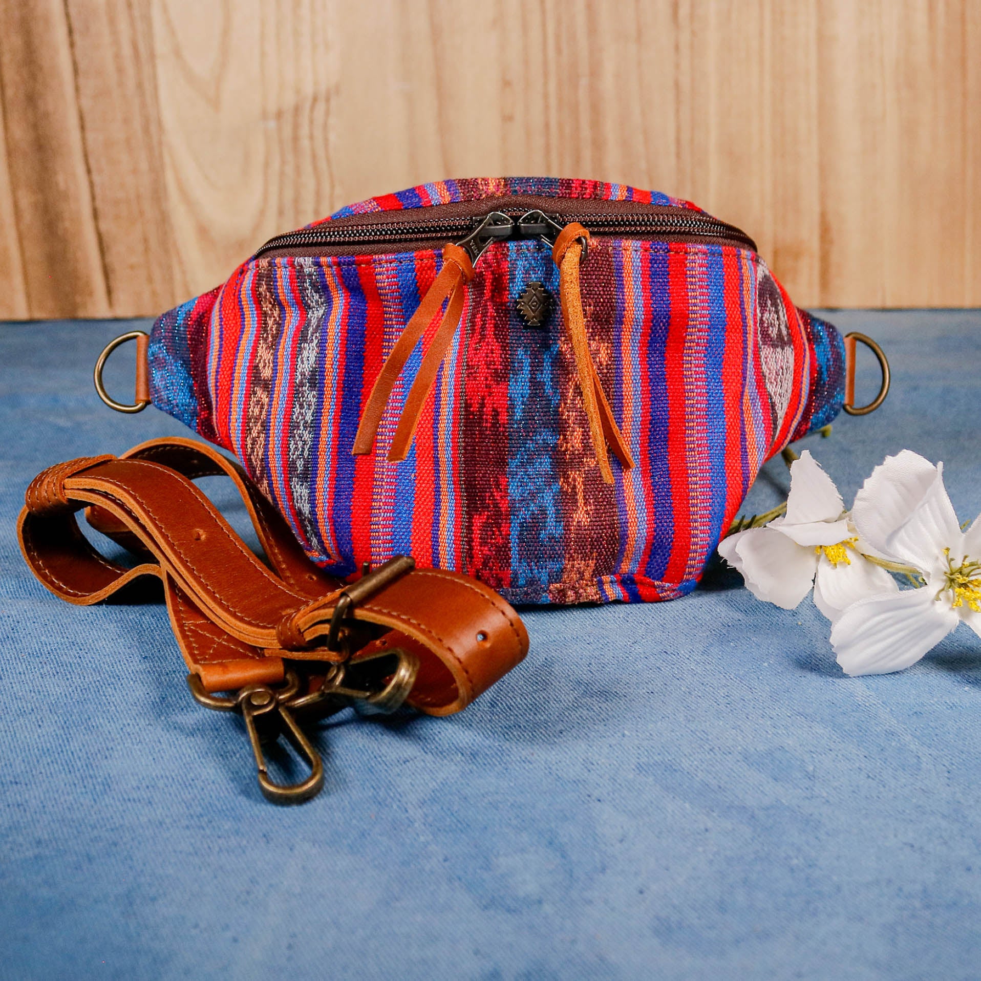 FANCY POUCH - VINTAGE CORTE - CAFE - NO. 16318 – Nena & Co.