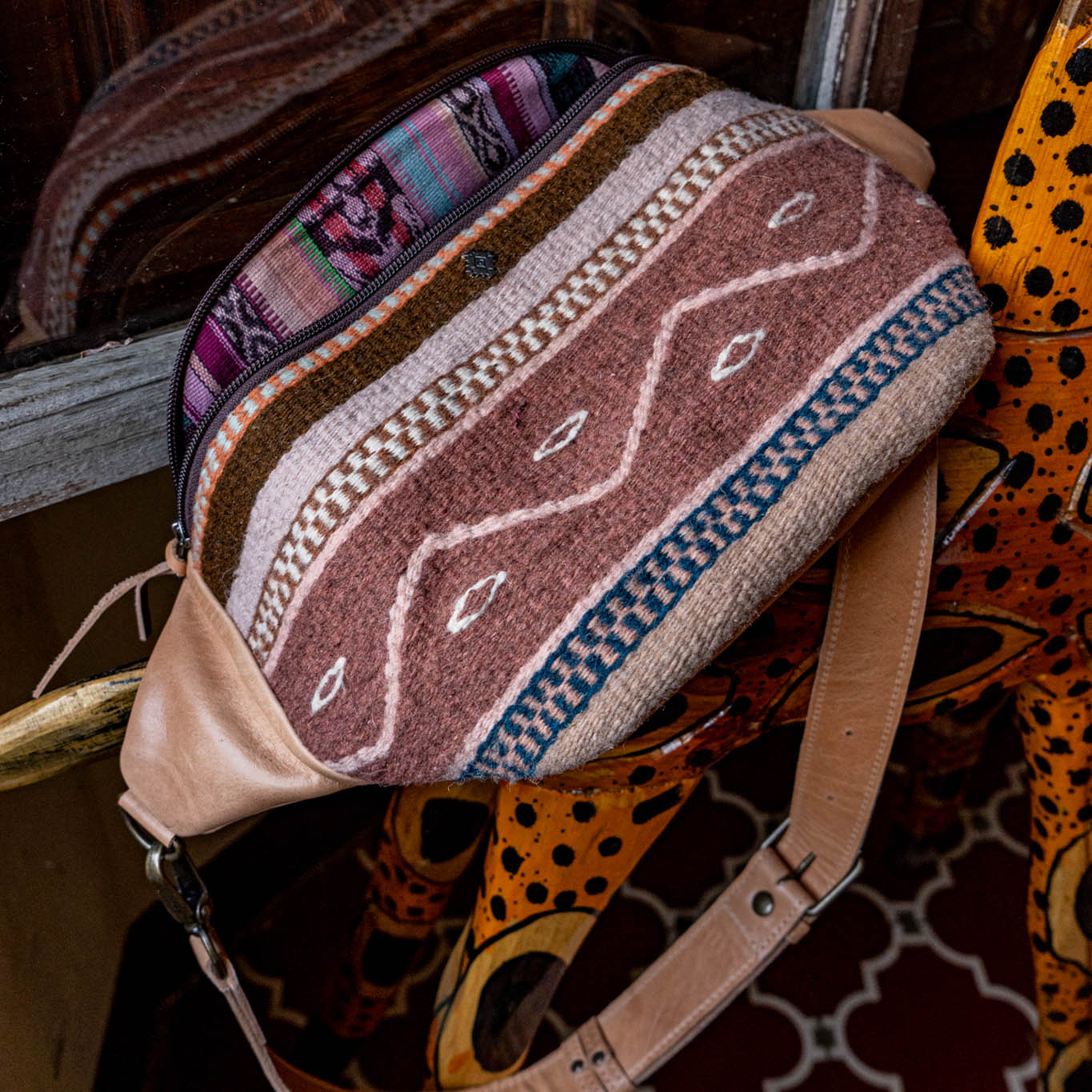 EL DON MANNY PACK - MEXICO TEXTILE - APRICOT - NO. 15839 – Nena & Co.